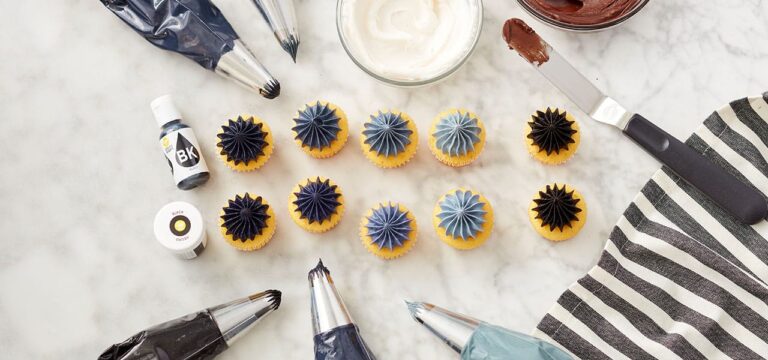 How to Make Black Frosting | Wilton's Baking Blog | Baking Recipes ...