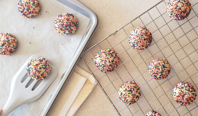How to Bake Cookies- A Step By Step Guide To Perfect Cookies | Wilton's ...