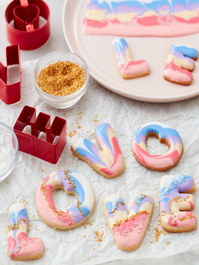 Royal Icing Valentine's Day Cookies | Wilton's Baking Blog | Baking ...